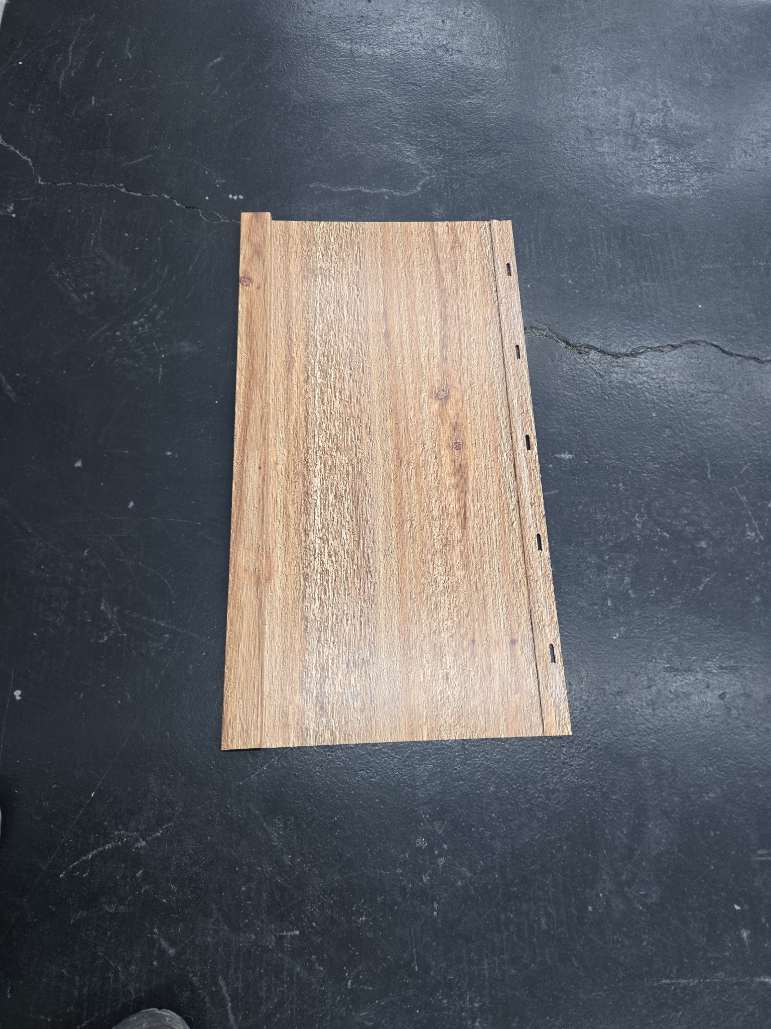 Board and Batten (Wood Grain) - Southeastern Building Products
